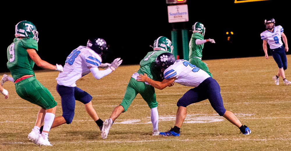The Thayer Bobcats Football Team Won 68-0 Over The Salem Tigers - AltonMo.com